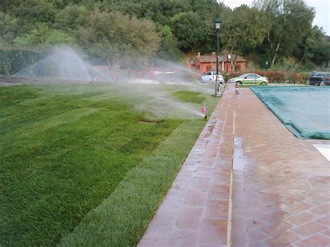 Impianti Di Irrigazione Installazione Irrigatori Firenze Il Giardiniere Firenze