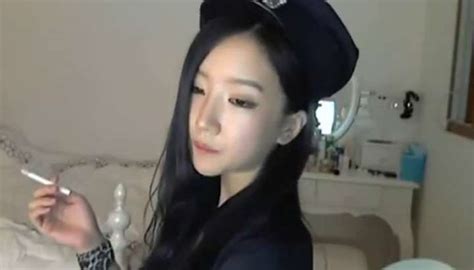 Petite Korean Smoking Tnaflix Porn Videos