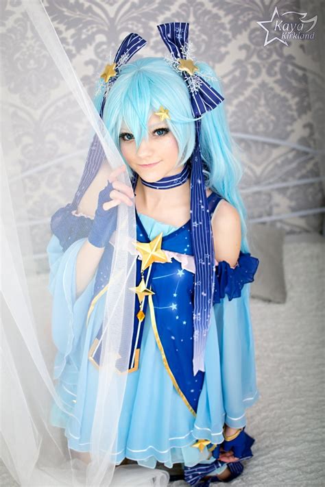 Snow Hatsune Miku B Nh Theo Trang Ph C M A Ng Cosplay Vi T Gi I Tr