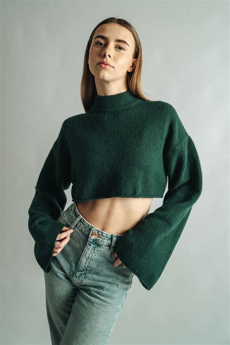 Lara F New Face Seeds