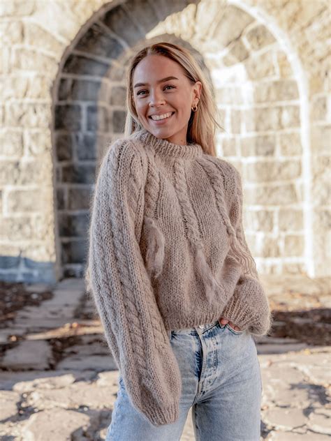 Gulli Genser Beige Garnius