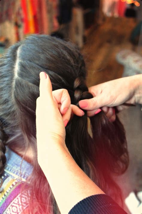 Paradiso Per Due Romantic Crown Braid Tutorial