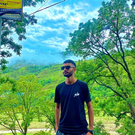 Om Shukla Itsomshukla • Instagram Photos And Videos