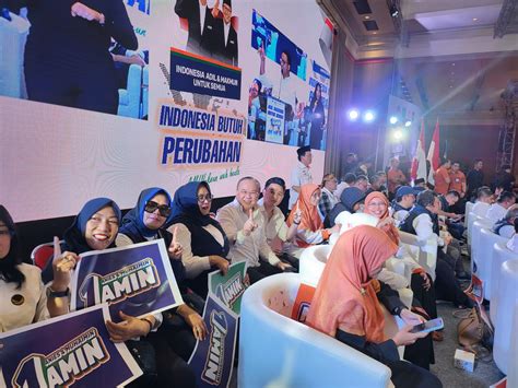 Henry Husada Dampingi Kampanye Hari Ke 2 Anies Baswedan Di Bandung Kagum Times