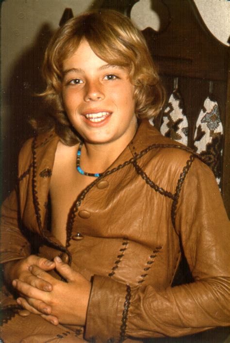 “this 70s Teen Heartthrobs New Look—fans Stunned By His Long Gray