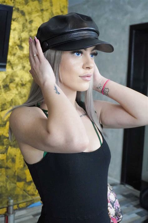 Backing Vocal Gets Fucked No StudioVR Virtual Reality Sex Movies