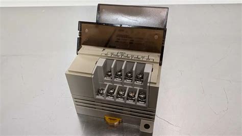 omron cpm1a 10cdt d programmable controller 24vdc 6w 24vdc neo surplus