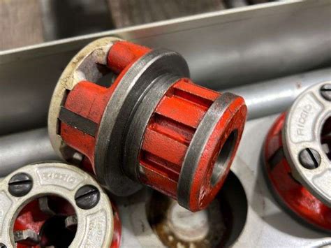 Ridgid 300 Pipe Cutter With Accessories Schneider Auctioneers Llc