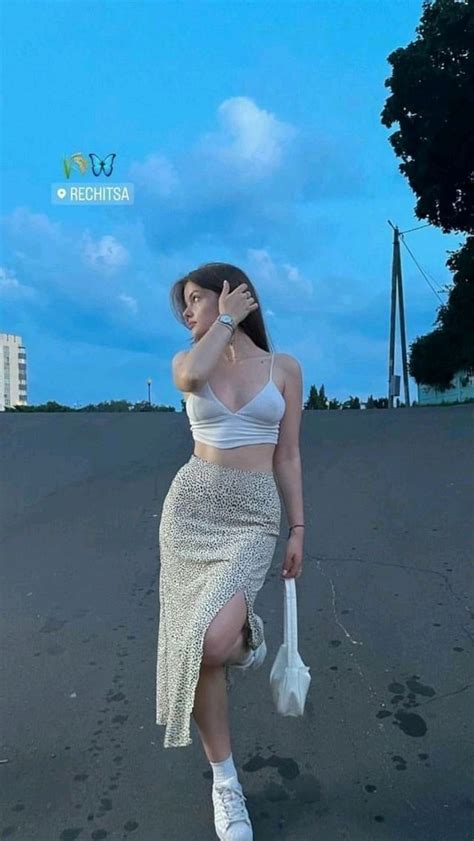 Пин от пользователя Alina💋 ️ на доске Ваши пины Модельные позы Фотографии девочек Худые девушки