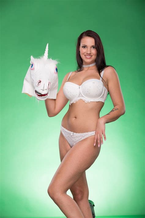 Beautiful Jolee Love In A Hot Easter Photoshoot Photos