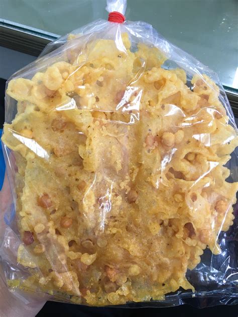 ข้าวเกียบ ถั่วเหลืองทอด หอมอร่อยแปลกใหม่ ของกินแม่สาย ข้าวเกียบไทยใหญ่ Candcอาหารเหนือ Thaipick