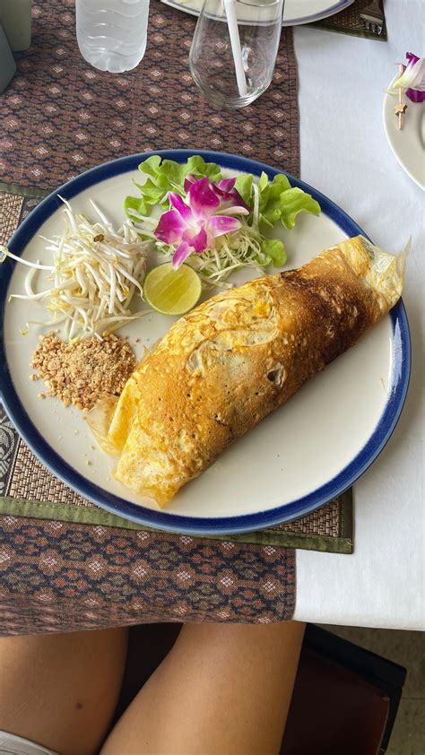 Sofie Mills On Threads