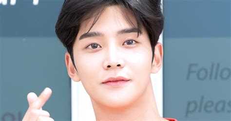 [현장포토] 이 눈빛 멜로다 로운 심쿵 비주얼