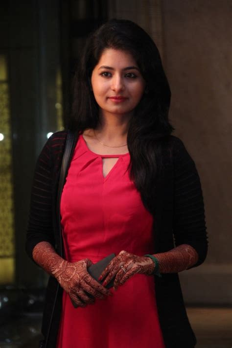 Reshmi Menon Photos Find Latest Hd Images Pictures Stills Pics Filmibeat