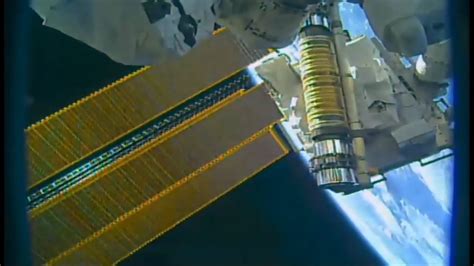 Iss Roll Out Solar Array Extraction And Deploy Time Lapse Youtube