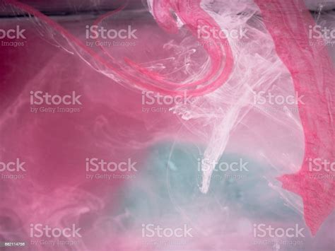 초록 배경 색깔 물 우주의 패턴에 잉크 색 연기 추상 운동 페인트의 멀티 컬러 흐름을 냉동입니다 소프트 포커스 흐린된 배경으로