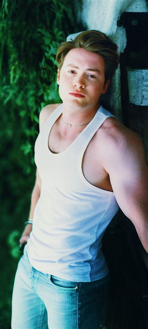 ไอเดีย Kit Cornor 90 รายการ ในปี 2025 ท่องเที่ยวเอเชีย ทรงผมยาวปานกลาง คนดัง