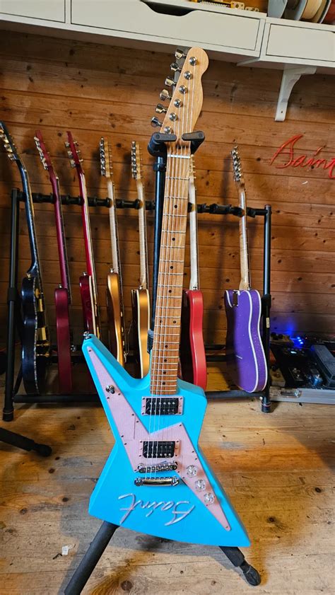 Reverse Explorer Guitar By Alek Saint Makerworld