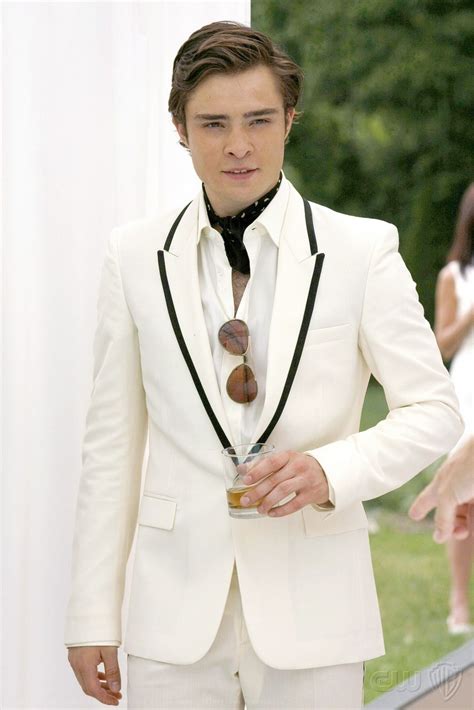 6 Important Style Lessons We Learned From Gossip Girl Glamour