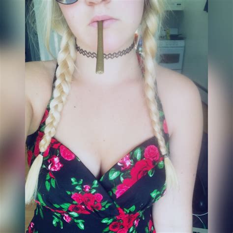 Babes Smoking Weed Drunkenstepfather Com