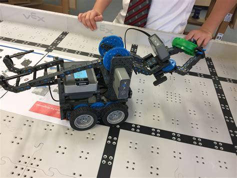 VEX IQ Build Design Technology Tutor