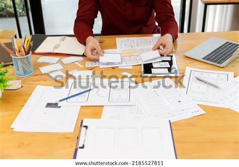 Ux Ui 개념 그래픽 디자이너는 Ux 스톡 사진 2185527811 Shutterstock