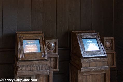 The Disney World Fastpass Save Hours Waiting In Line