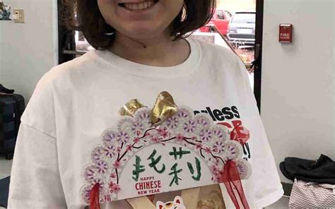 Chinese New Year Fan Making Borderless Arts Tennessee