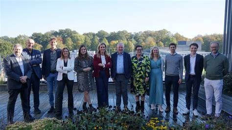 Nieuwe Bestuurscoalitie Van Wij Samen Sterk En N Va Heeft één Groot