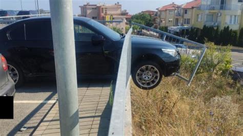 Очевидец разкри каква беля е направила една колежка с джип на паркинга на Lidl в Созопол