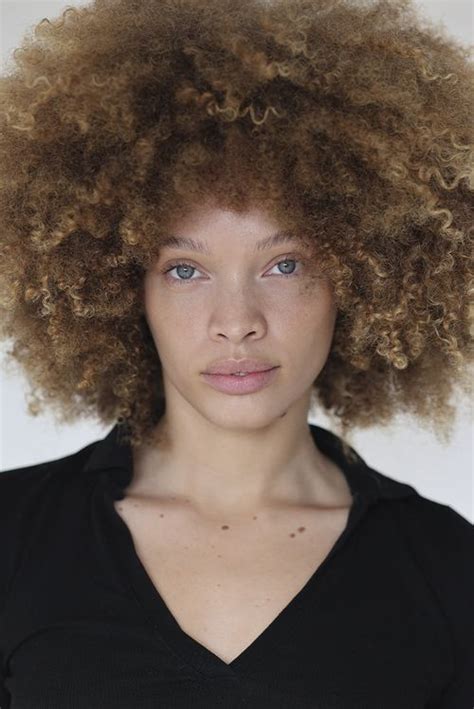 Aurélie Roux Model Detail By Client