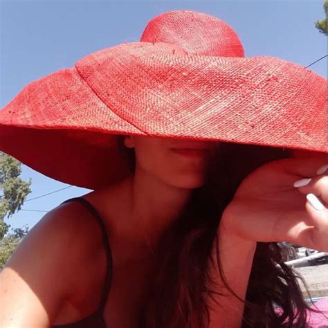 Dora Gorgogianni Doragorg • Threads Say More