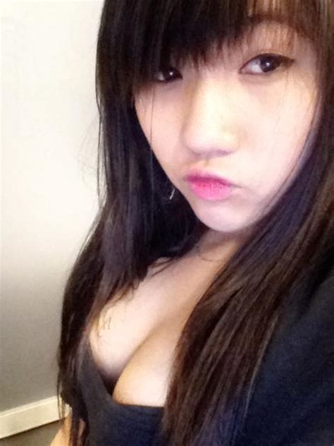 Naked Dang Nguyen Van Anh In The Viet Nam Personal Show