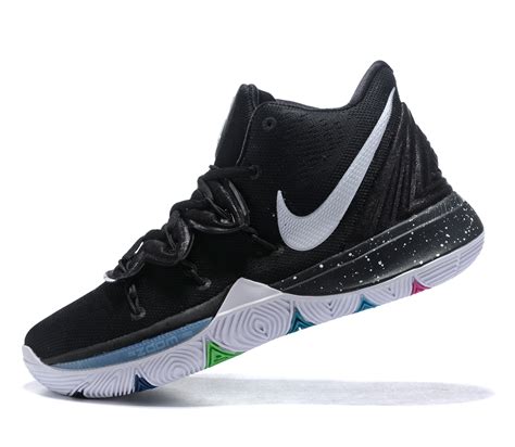 Баскетбольные кроссовки Nike Kyrie 5 'Black Magic' купить онлайн в ...