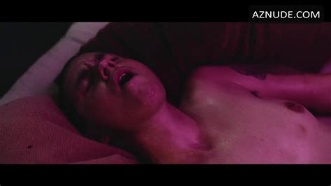 Anna Calvi Nude Aznude