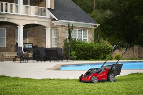 How to Change Your Lawn Mower Spark Plug | Toro YardCare