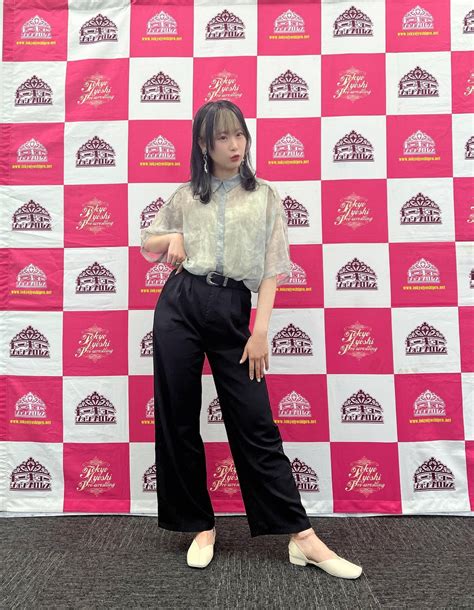 Rika Tatsumi Rjoshigirls