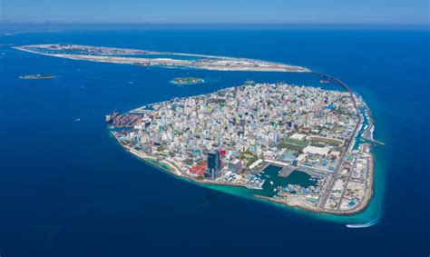30 Islands In Maldives For Magical Romantic Getaway