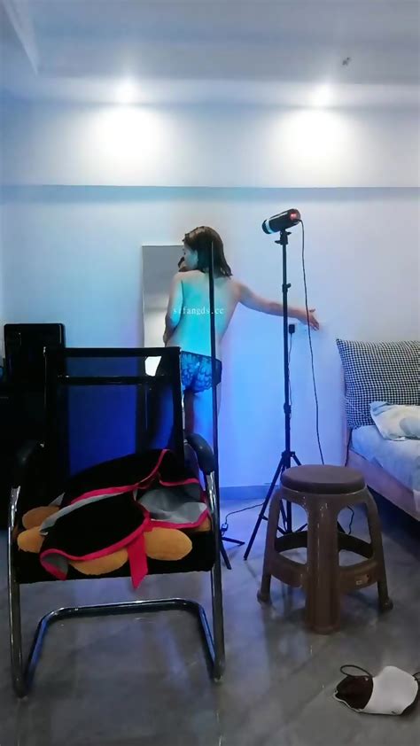 【你老婆好骚哦】舞神降临 抵挡不住的劲爆舞喷水超爽 2 Eporner