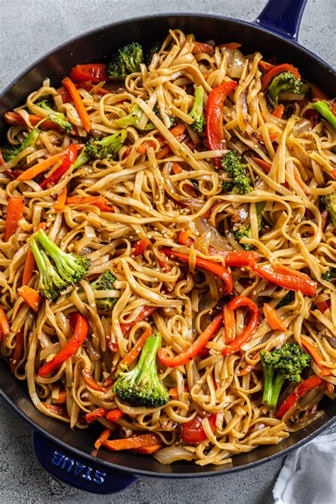 Classic Christmas Lo Mein Noodles