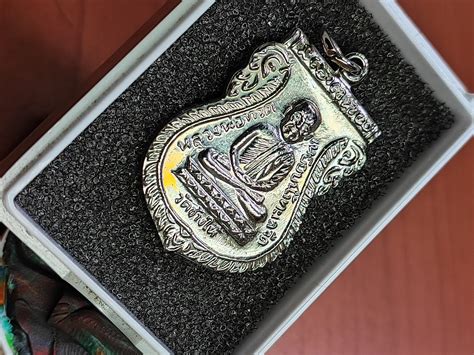 ห้ามพลาด หลวงปู่ทวด รุ่น ใต้ร่มเย็น เสาร์ ๕ ปี ๒๕๒๖ 🎯บล๊อก แข้งขีด หลังยันต์ขีด 🐯เนื้อ ทองแดงชุ