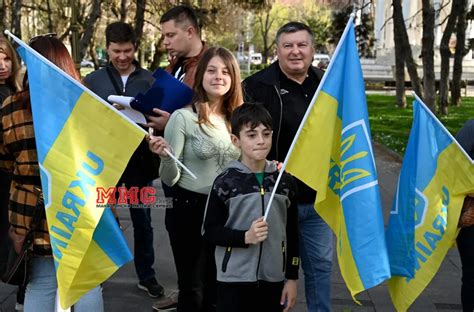 Галерија Руските дипломати во земјава да ја осудат војната против