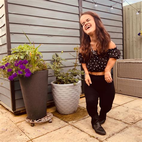 A Slice Of Cait Currently Cait As She Has Sprained Her