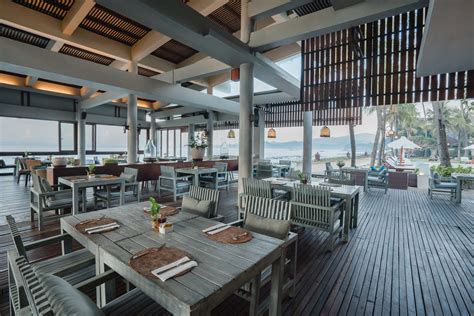 Garpu Restaurant Oceanfront Dining In Candidasa Bali