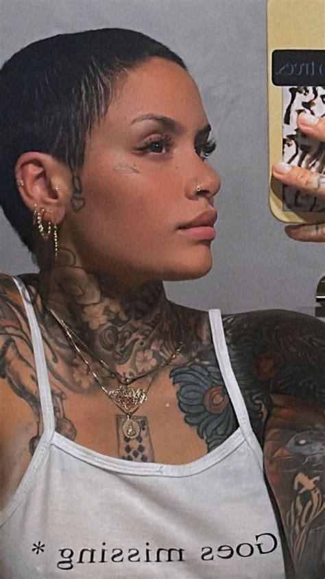 Pin By Ayush On 𝕂𝕖𝕙𝕃𝕒𝕟𝕚 Kehlani Short Hair Short Sassy Hair Chic