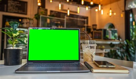Fixed Why Is My Laptop Screen Green AppHut