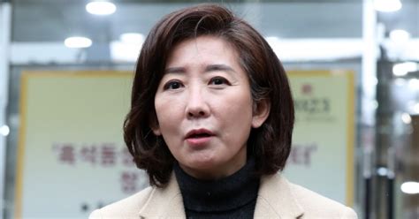 나경원 “제2 진박 감별사” Vs 장제원 “정치 신파 제2 유승민”