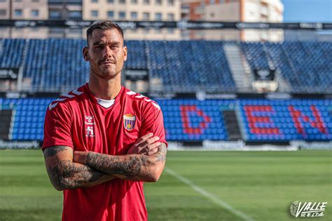 Dario Dumic Tanto El Entrenador Como Mis Compañeros Transmiten Que Confían En Mí Valle De Elda