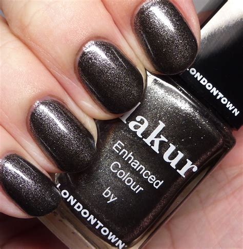 The Polished Hippy: Lakur Enhanced Colour by Londontown Swatches and Review