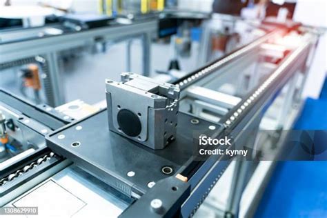 로봇 컨베이어 제품 라인 자동화에 대한 자동 및 자동화 시스템 제어 애플리케이션 모션에 대한 스톡 사진 및 기타 이미지 모션 사진 테마 사진 이미지 Istock